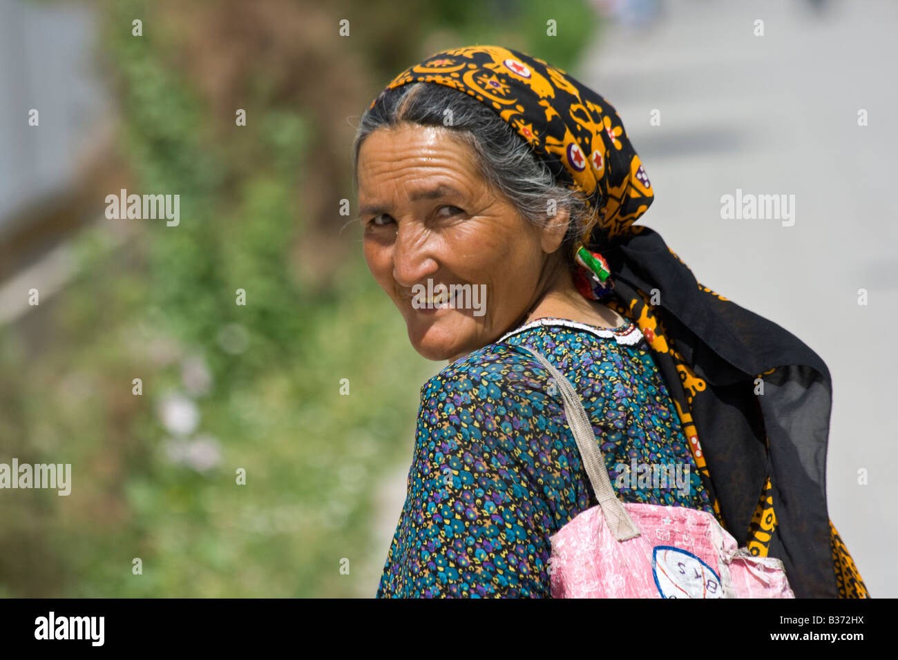 Turkmen Woman in Mary Turkmenistan Stock Photo - Alamy