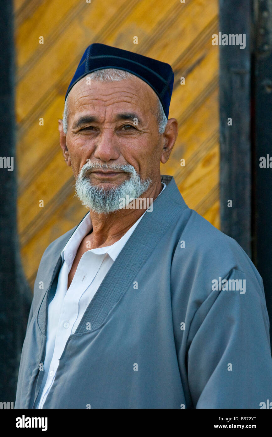 Uzbek Man in Bukhara Uzbekistan Stock Photo - Alamy