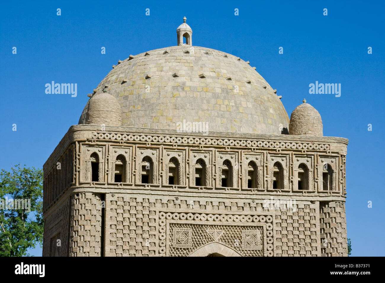 Ismail Samani Mausoleum in Bukhara Uzbekistan Stock Photo - Alamy