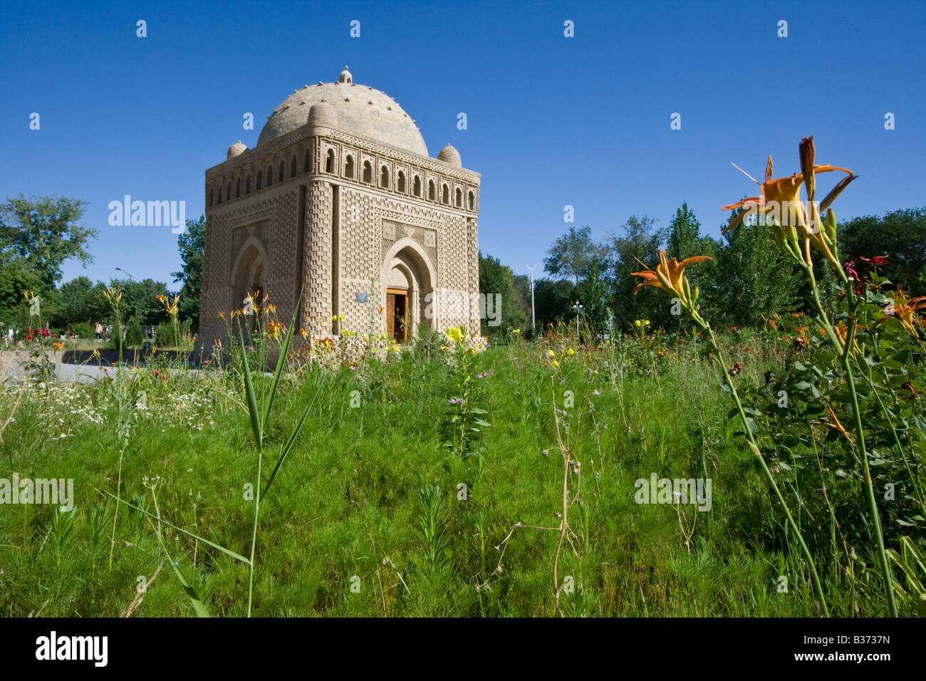 Ismail Samani Mausoleum in Bukhara Uzbekistan Stock Photo - Alamy