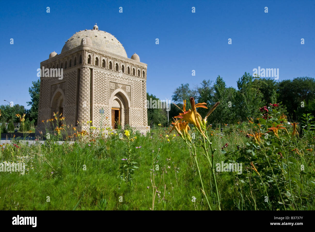 Ismail Samani Mausoleum in Bukhara Uzbekistan Stock Photo - Alamy