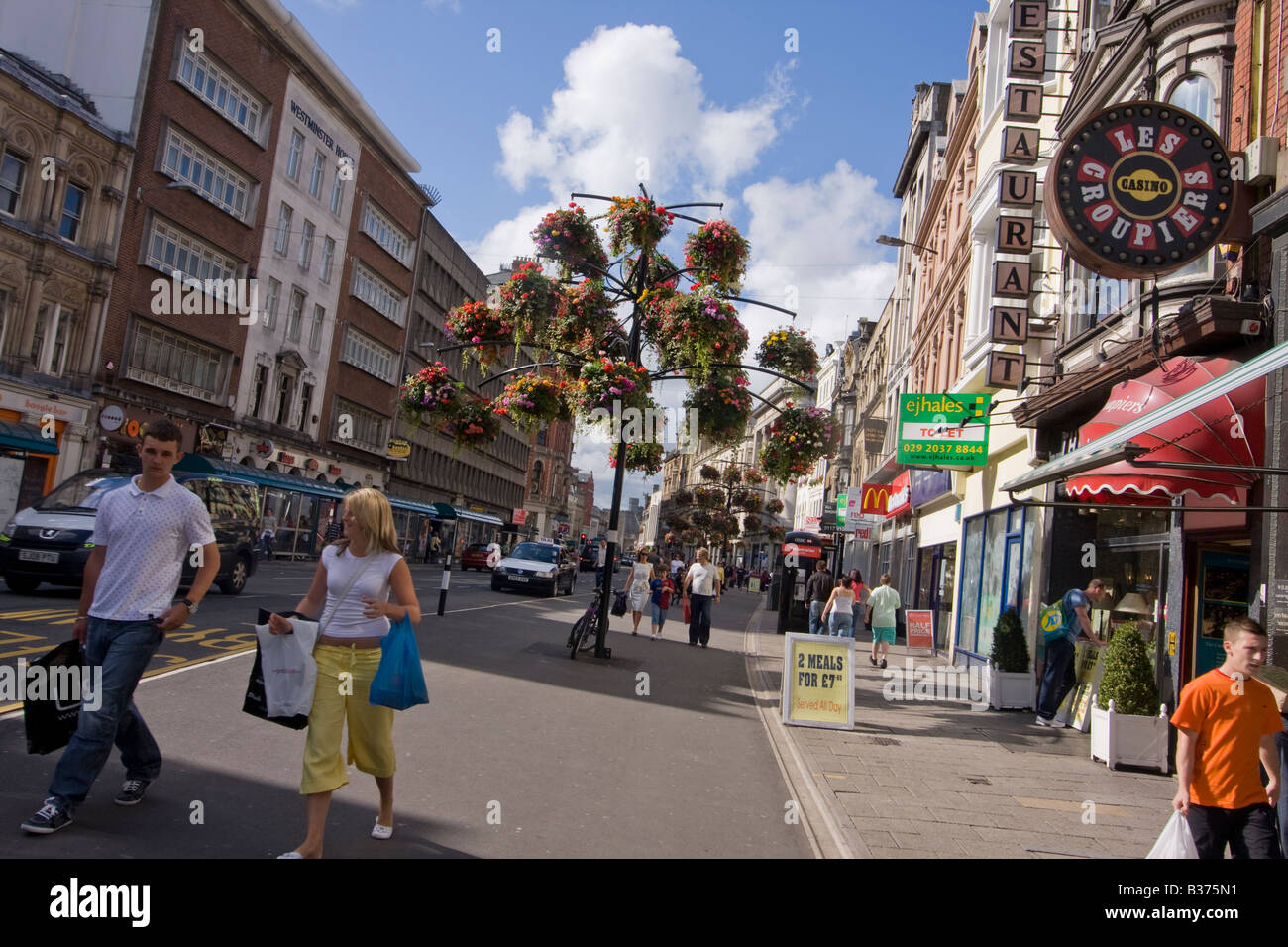 Pedestrianised shopping street cardiff hi-res stock photography and ...