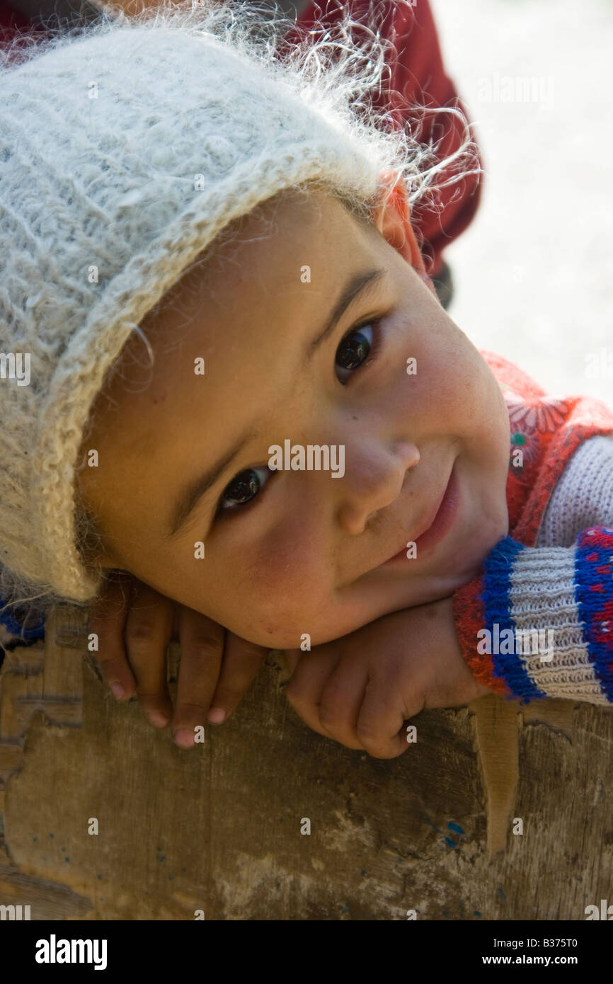 Uzbek child smiling hi-res stock photography and images - Alamy