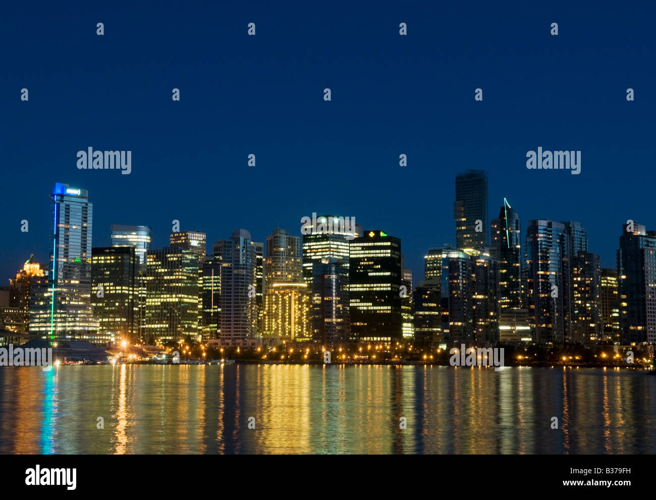 Vancouver cityscape harbour hi-res stock photography and images - Alamy