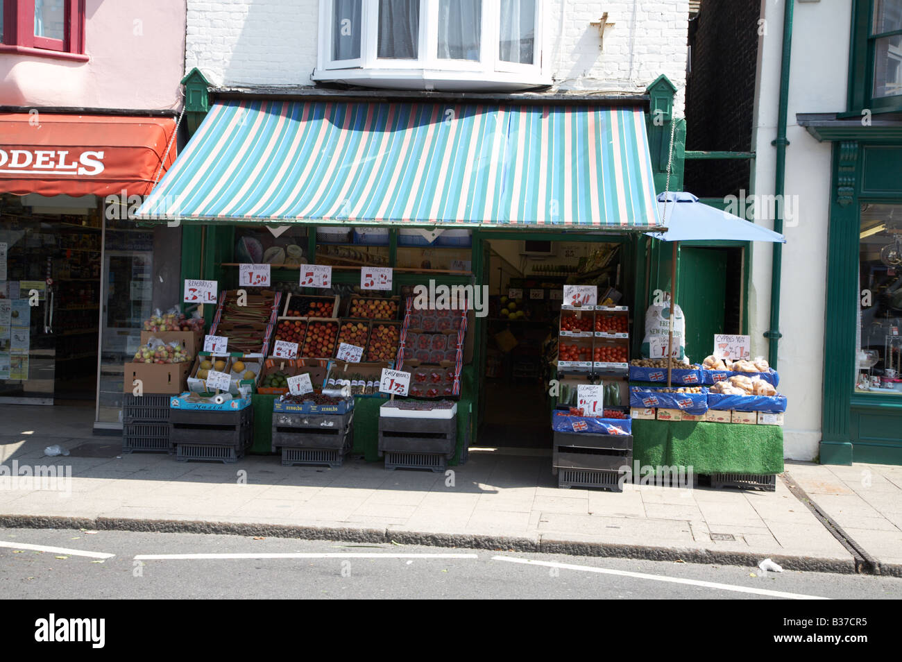 Greengrocer shop Whitstable Kent Stock Photo - Alamy