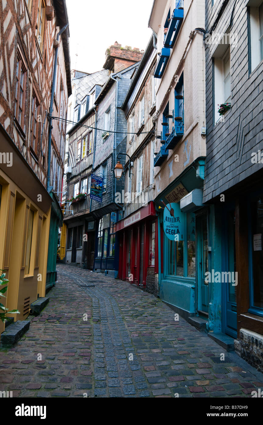Honfleur shops hi-res stock photography and images - Alamy