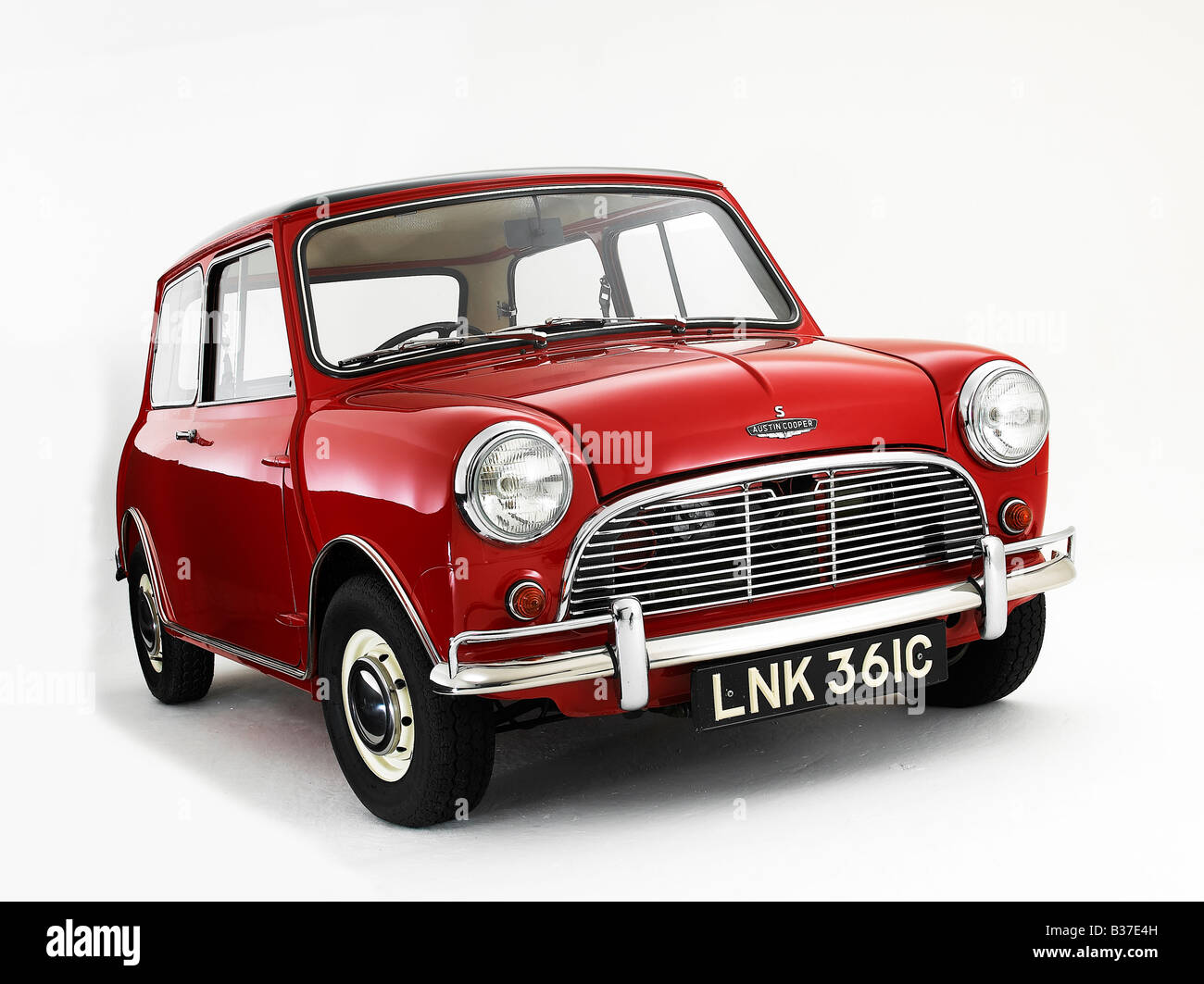 Classic mini car 60s hi-res stock photography and images - Alamy