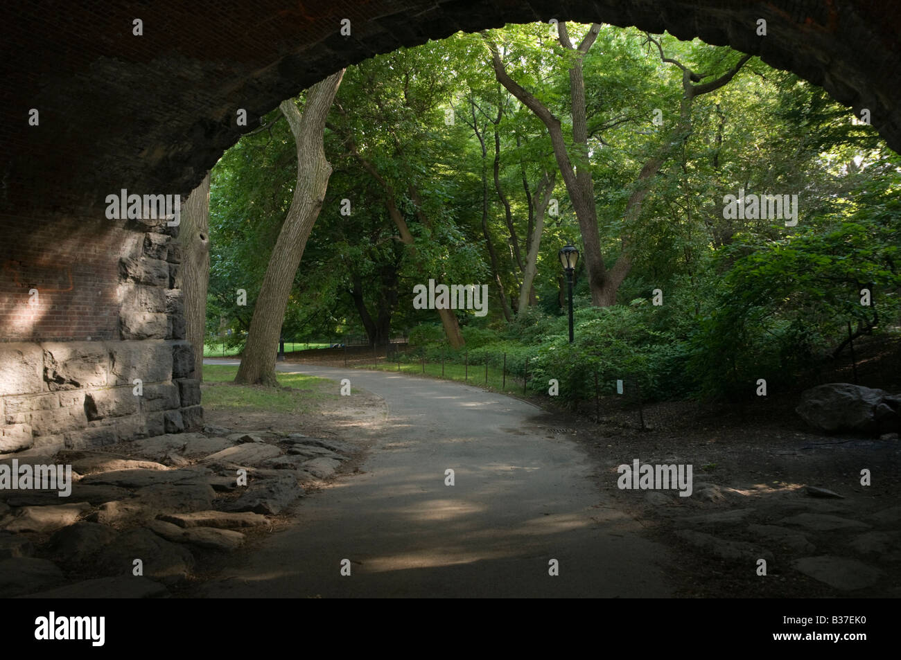 Under one of the 36 unique bridges in Central Park Stock Photo - Alamy
