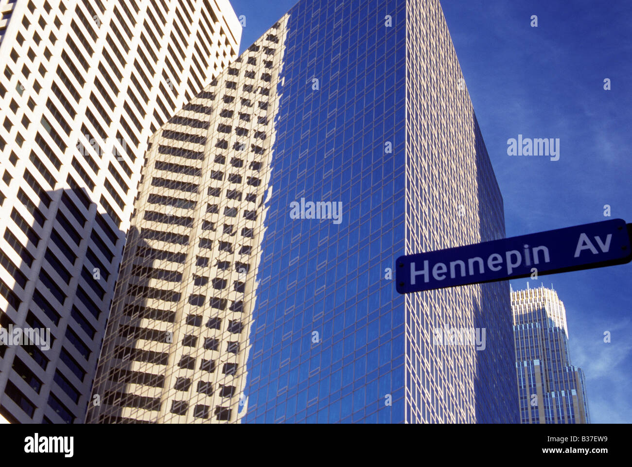 HIGH-RISE OFFICE BUILDINGS IN DOWNTOWN MINNEAPOLIS, MINNESOTA AND ...