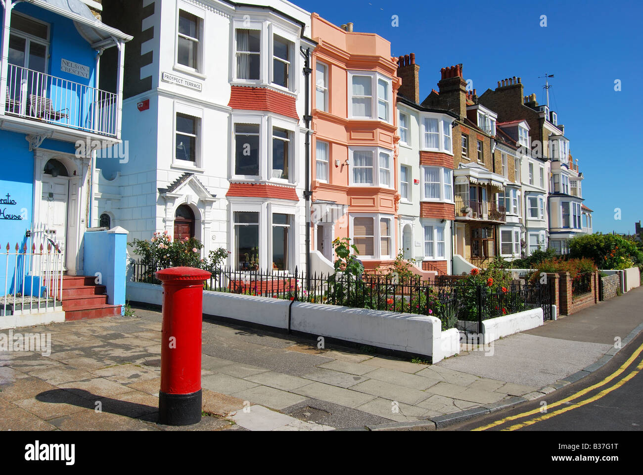 Seafront houses ramsgate hi-res stock photography and images - Alamy