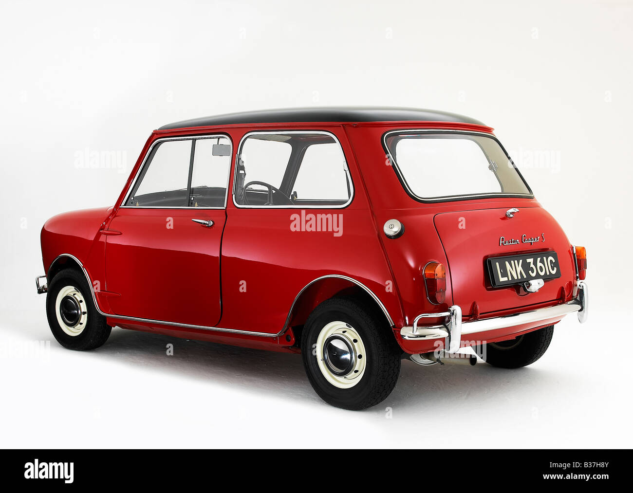 Classic mini car 60s hi-res stock photography and images - Alamy