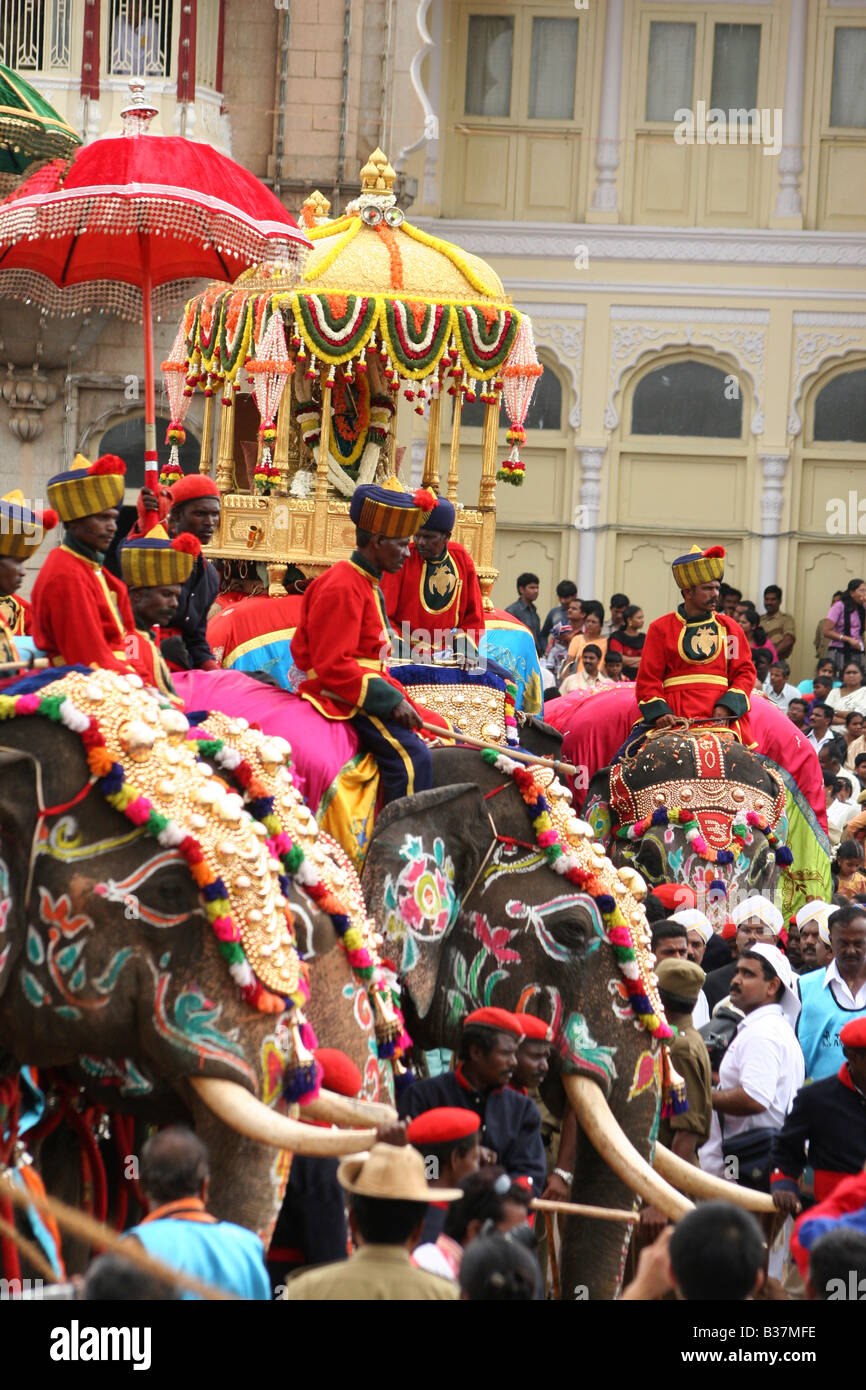 Mysore dasara elephant hi-res stock photography and images - Alamy
