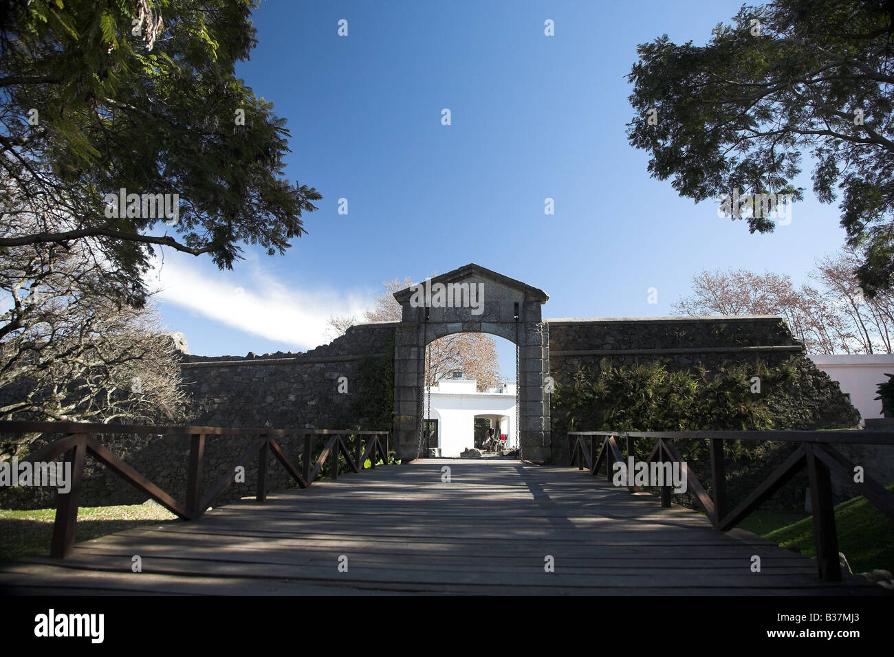 The ancient entrance to the Old town of Colonia del Sacramento in ...