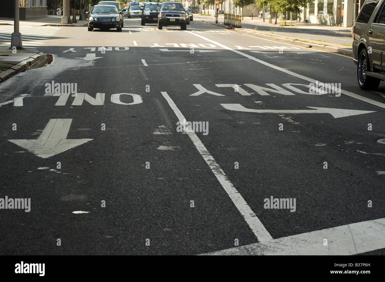 Worn road markings hi-res stock photography and images - Alamy