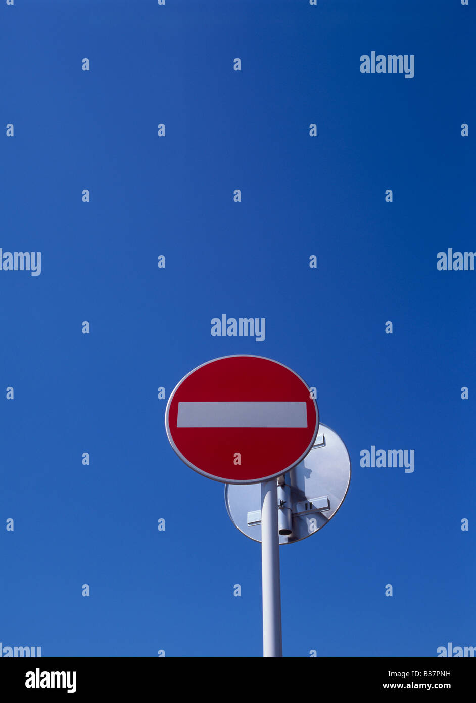 No entry sign japan hi-res stock photography and images - Alamy