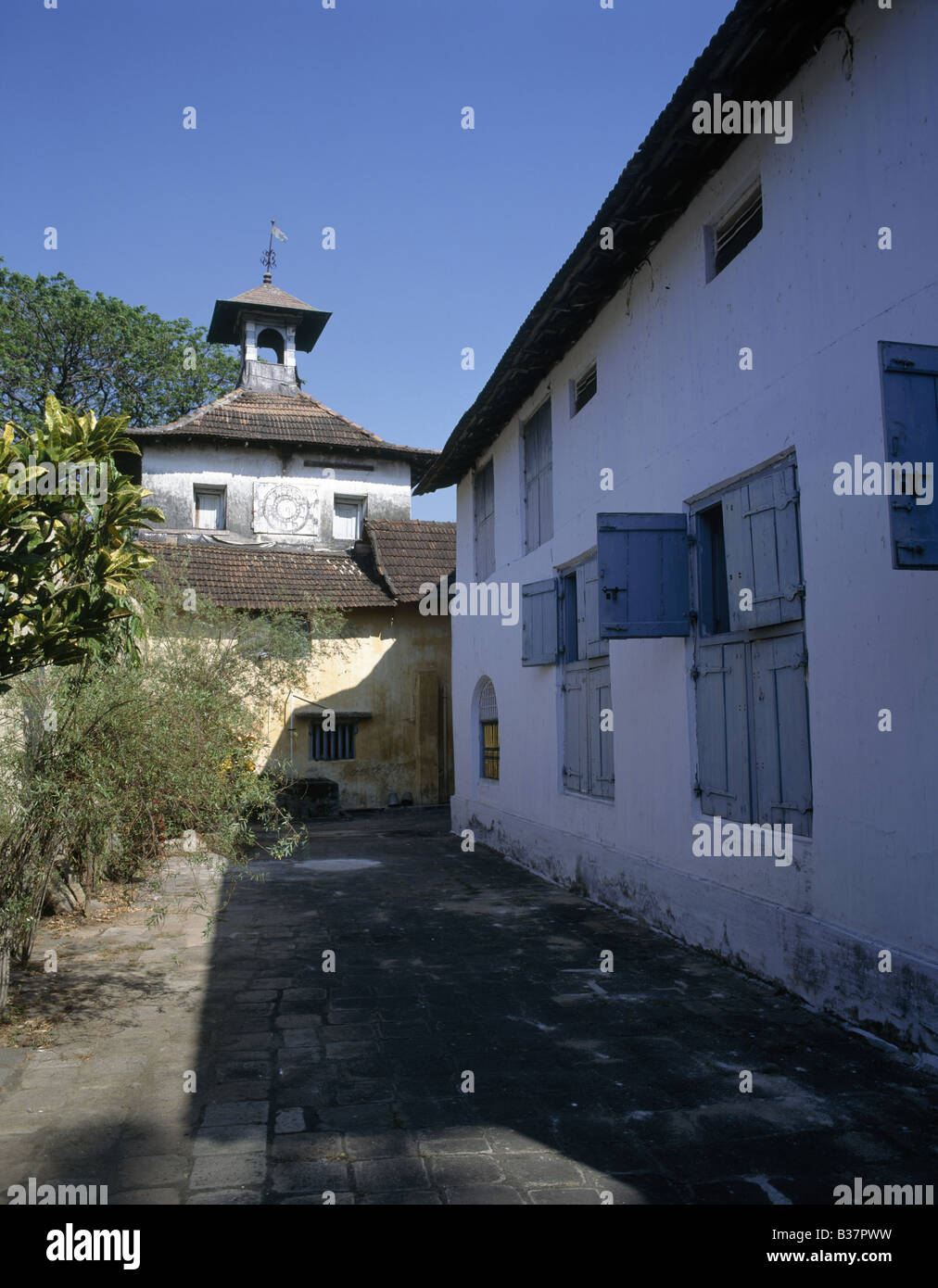Jewish Synagogue White buildings Clock COCHIN KERALA INDIA Stock Photo ...