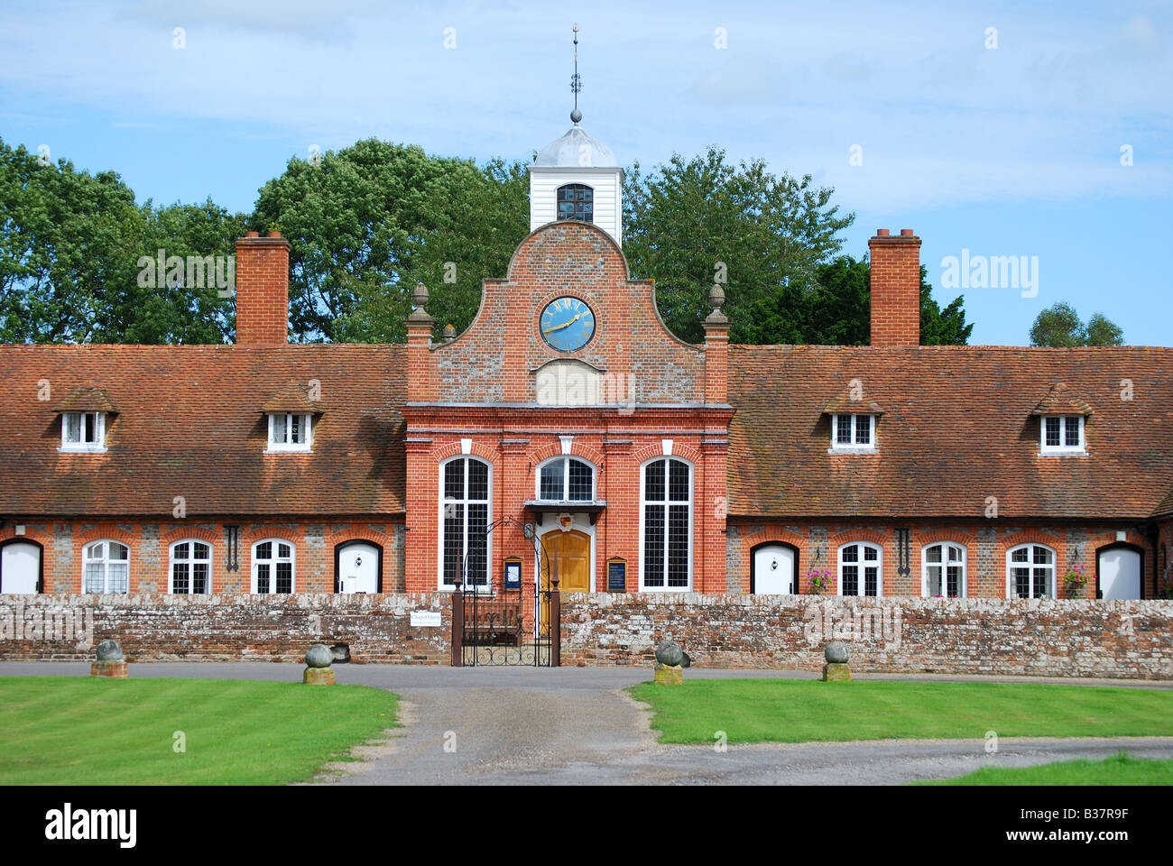 Goring heath hi-res stock photography and images - Alamy