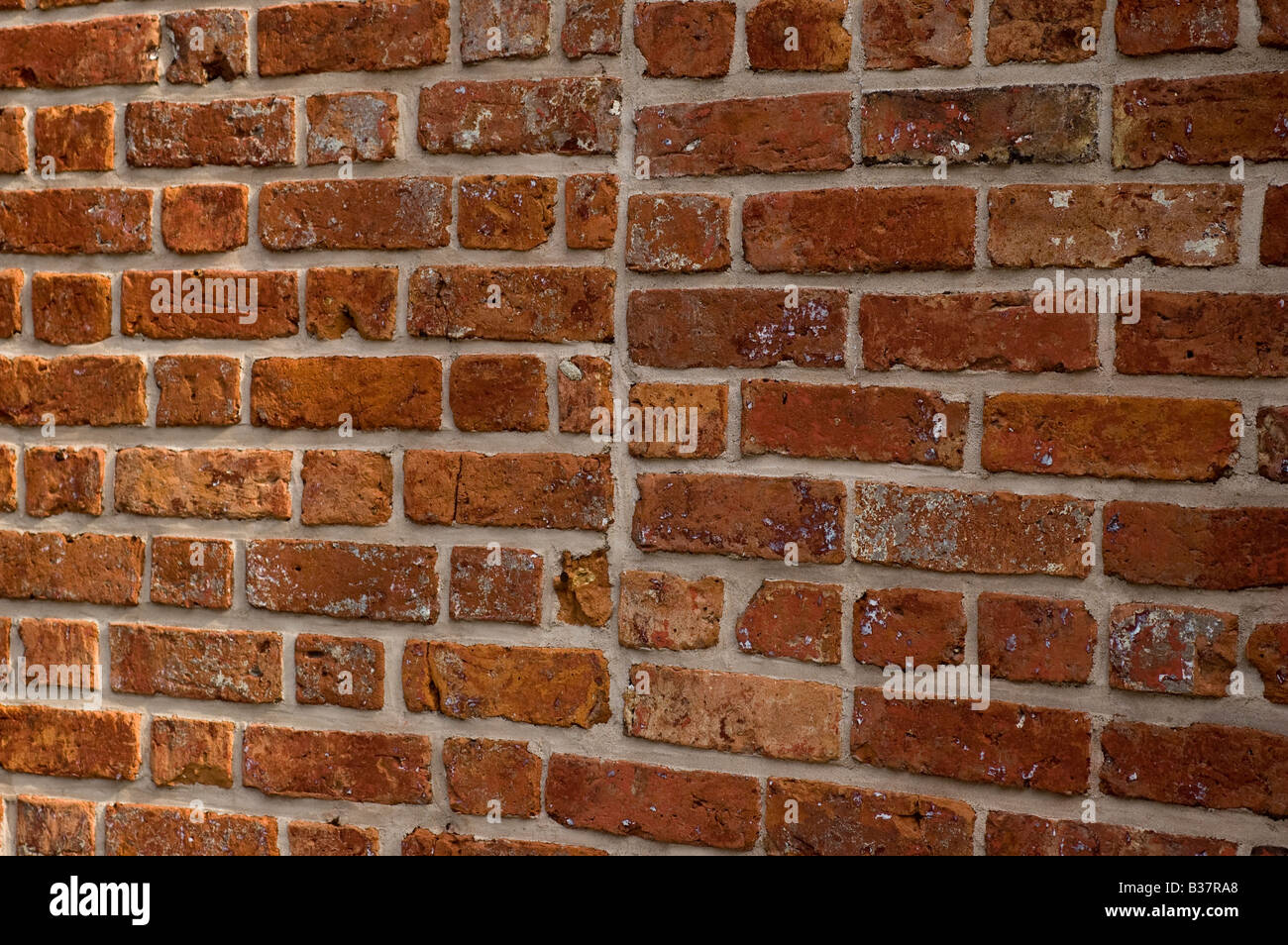 Solid wall houses hi-res stock photography and images - Alamy