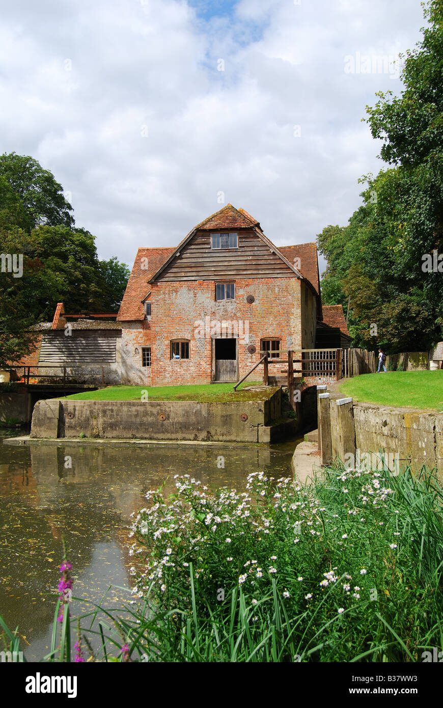 Mapledurham Watermill, Mapledurham Estate, Mapledurham, Oxfordshire ...