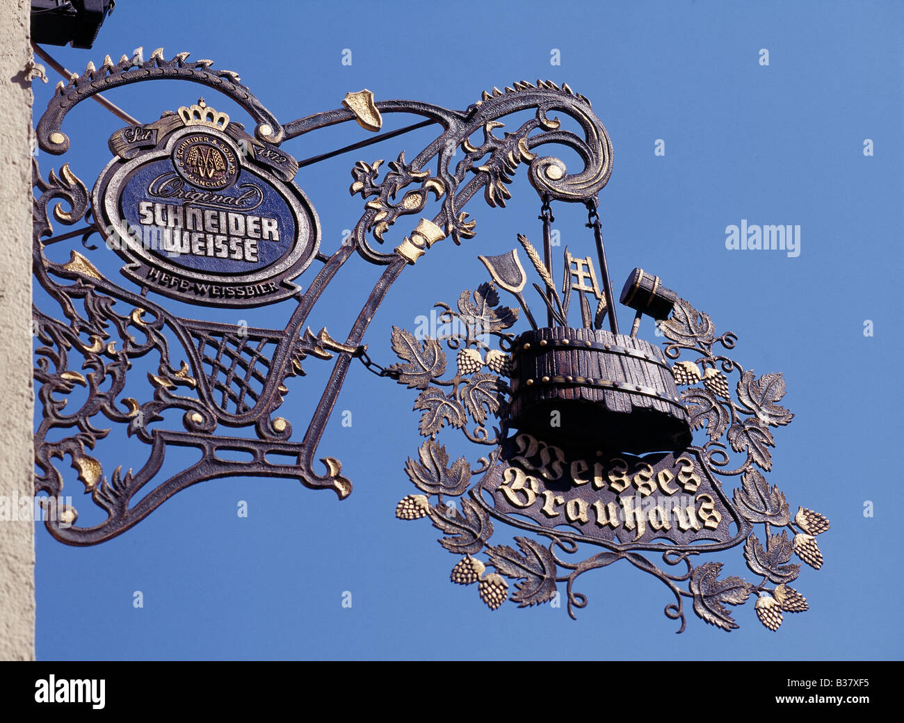 Munich Bierkeller Sign Stock Photo - Alamy