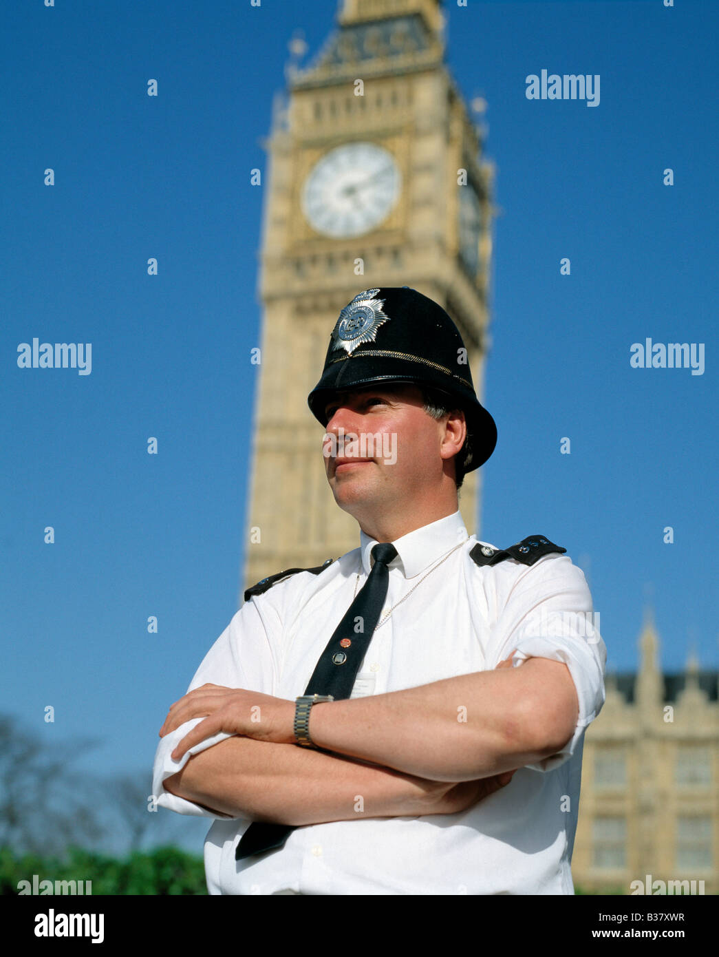 Policeman England High Resolution Stock Photography and Images - Alamy
