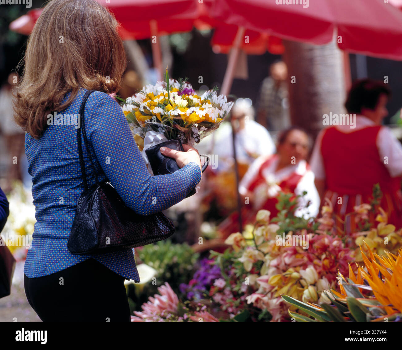 Lady sellers hi-res stock photography and images - Alamy