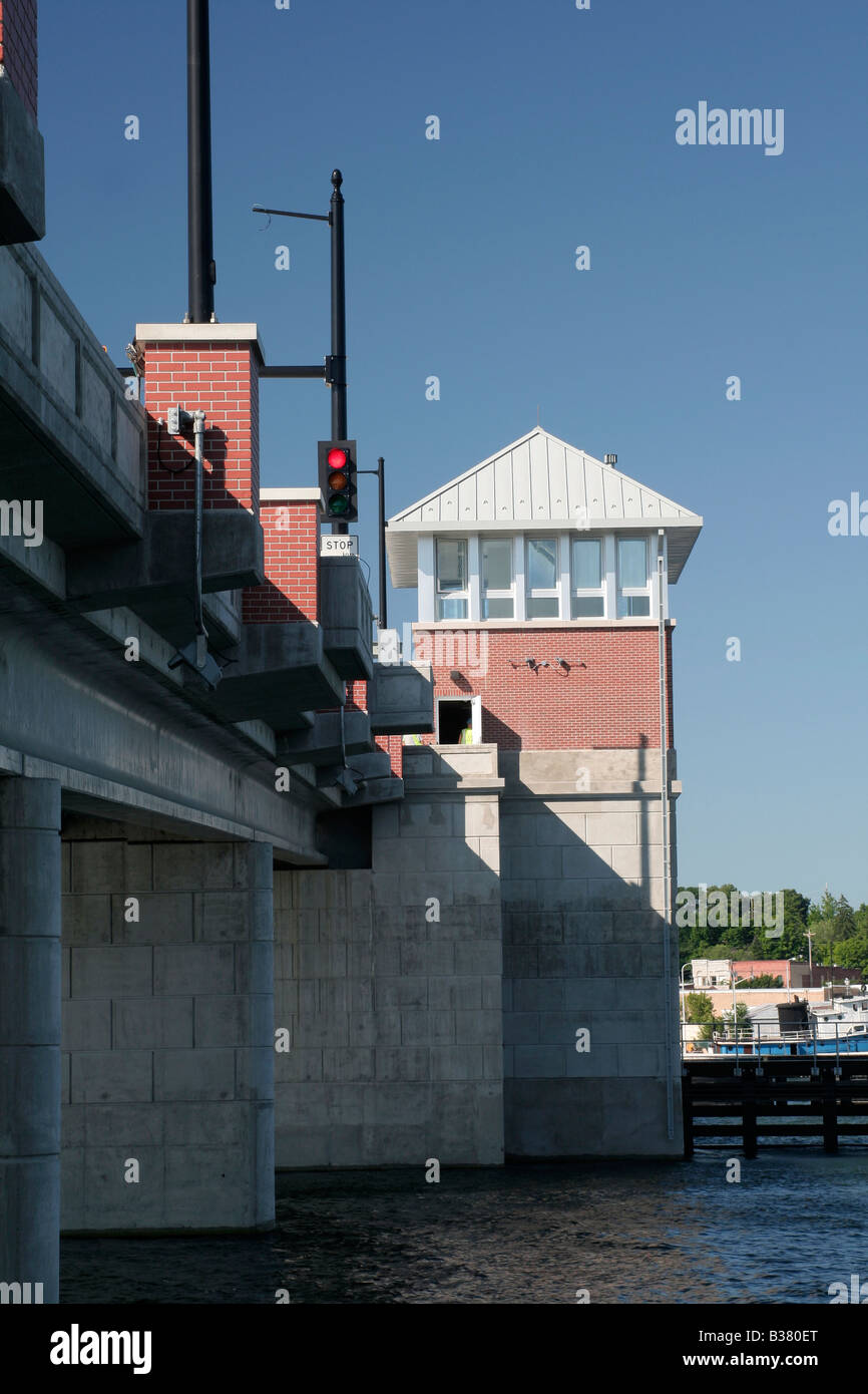 Rolling lift bridge hi-res stock photography and images - Alamy