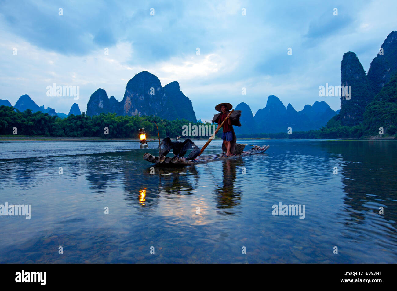 Cormorant Fisherman in the Lijang Li River Xingping Guilin province ...