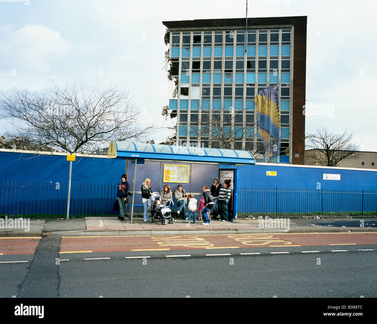 Missed bus stop hi-res stock photography and images - Alamy
