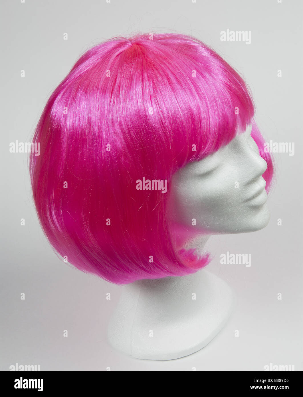 Female mannequin pink hair pink hi-res stock photography and images - Alamy
