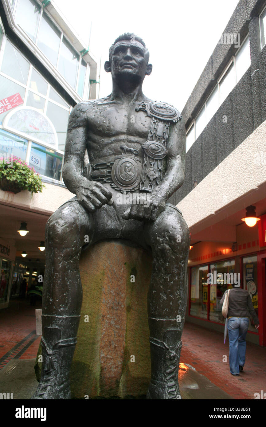 Commemorative statue of Welsh boxer Howard Winston Merthyr Tydfil ...