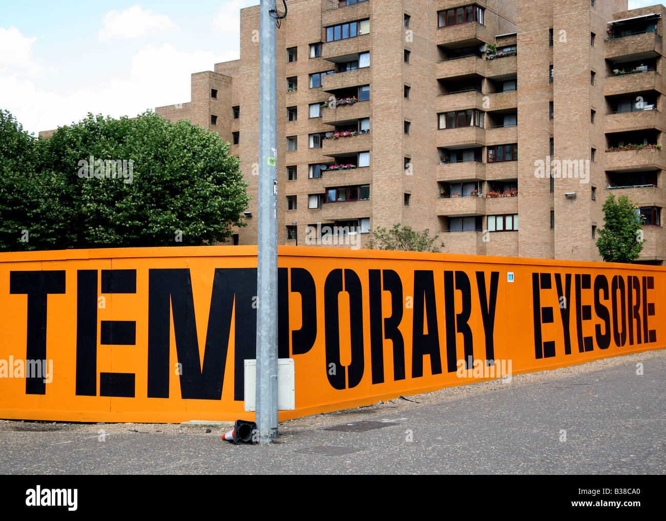 Installation artist hi-res stock photography and images - Alamy