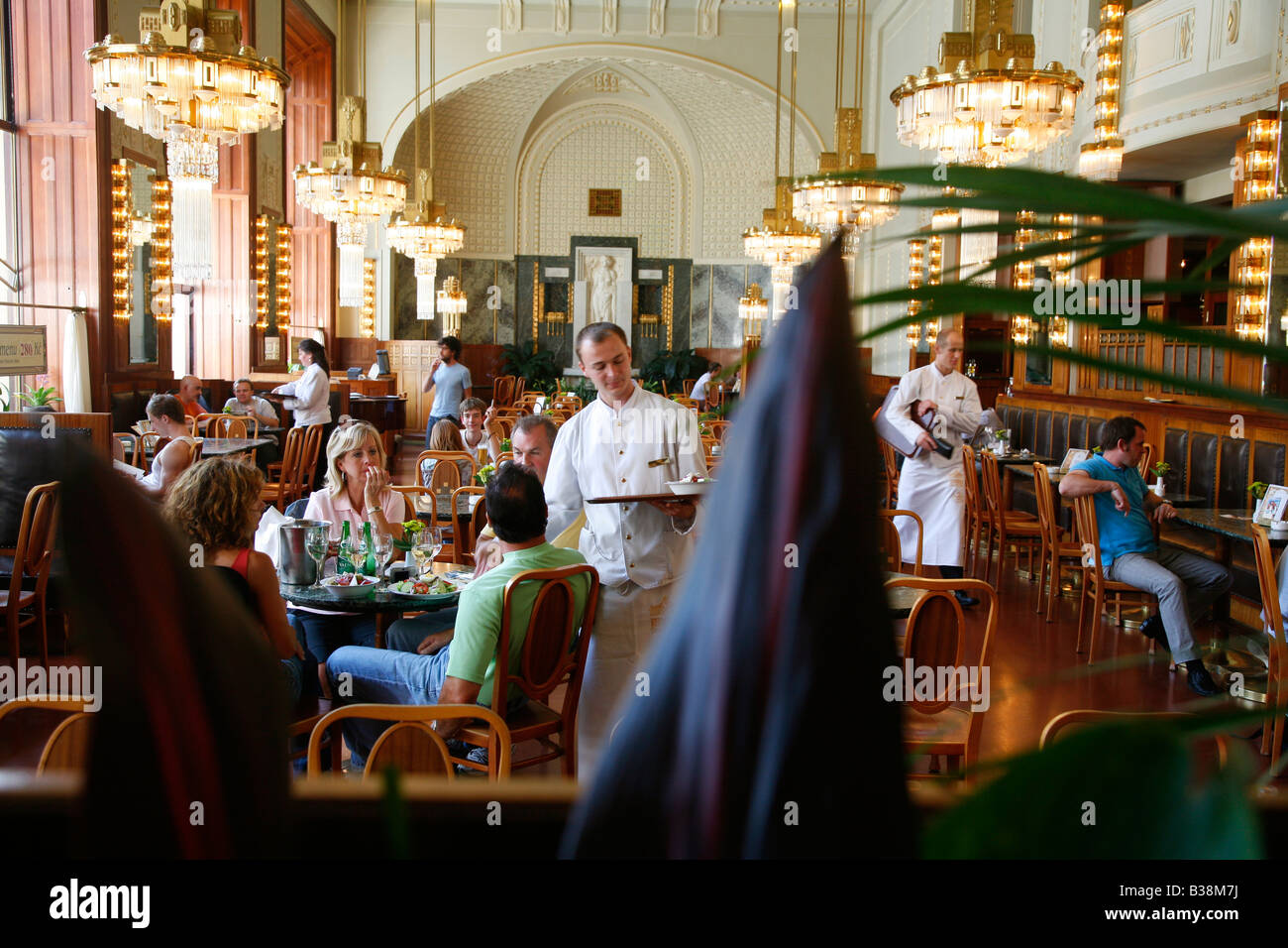 Aug 2008 - The Municipal House Cafe at Obecni Dum Stare Mesto Prague ...