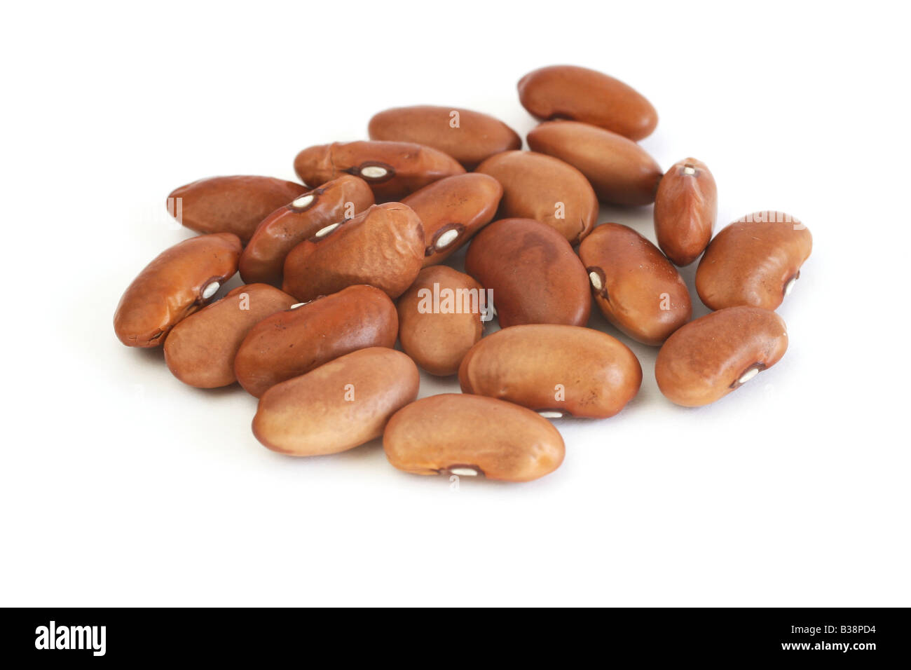 Red kidney beans isolated on white background Stock Photo - Alamy