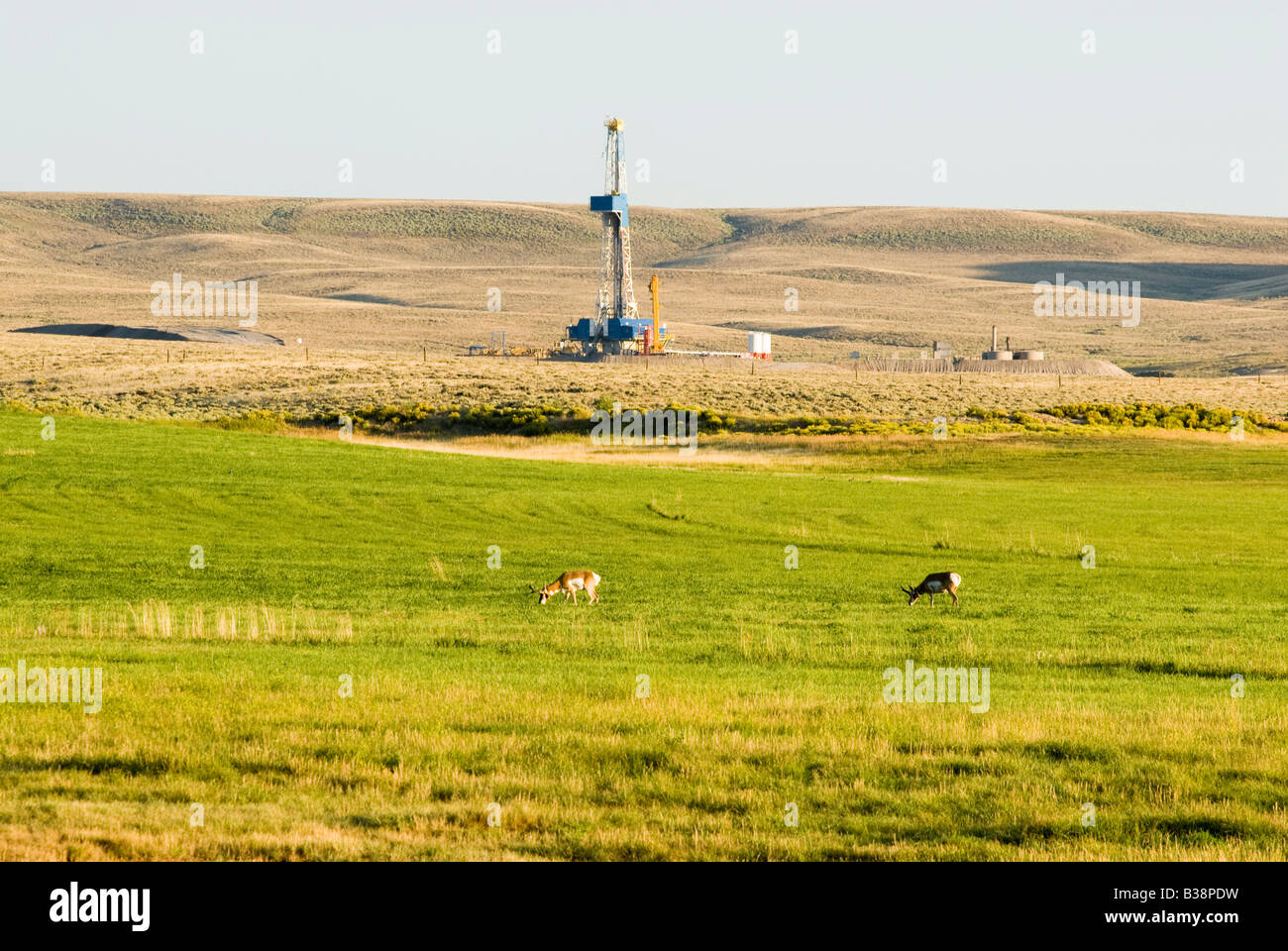 Oil drilling pads hi-res stock photography and images - Alamy