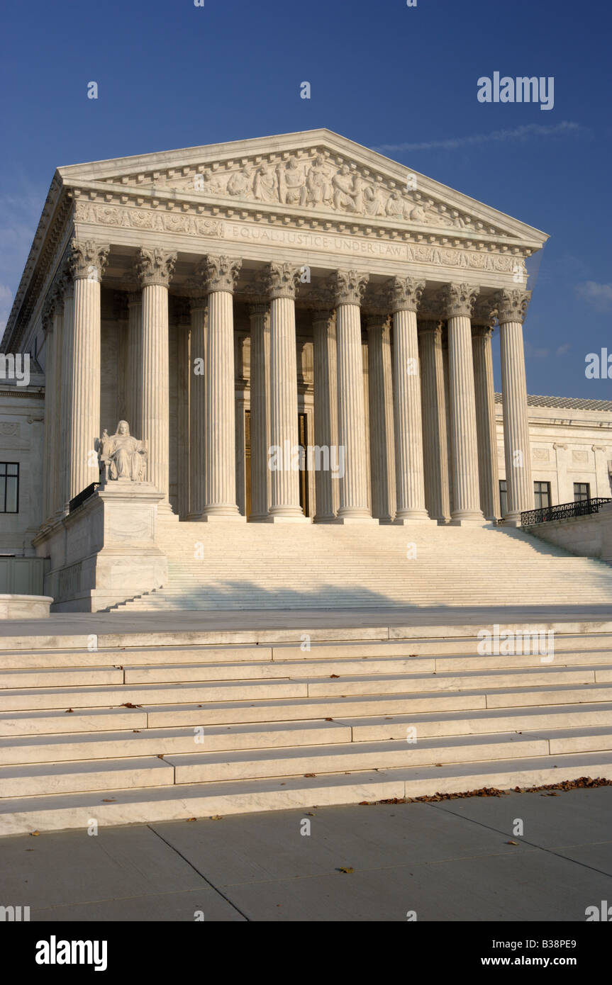 Highest court hi-res stock photography and images - Alamy