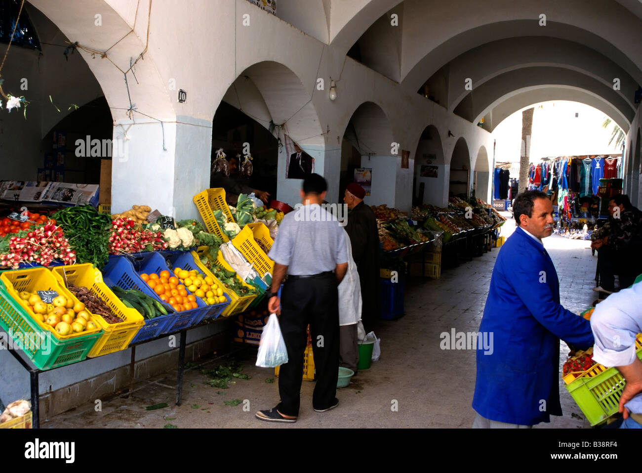 Market in midoun tunisia hi-res stock photography and images - Alamy