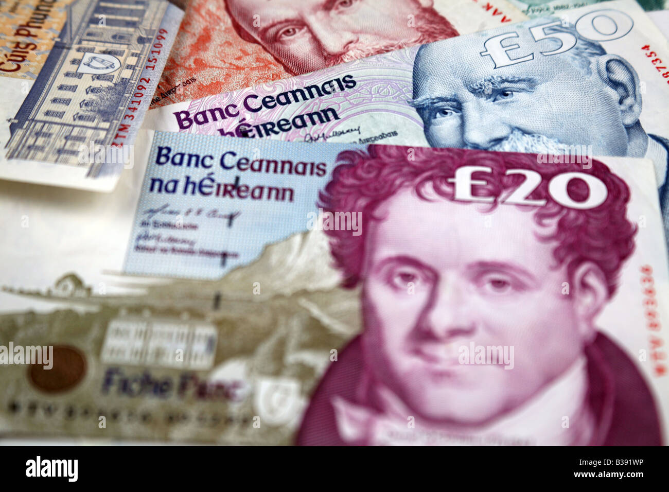 100 pound note ireland hi-res stock photography and images - Alamy