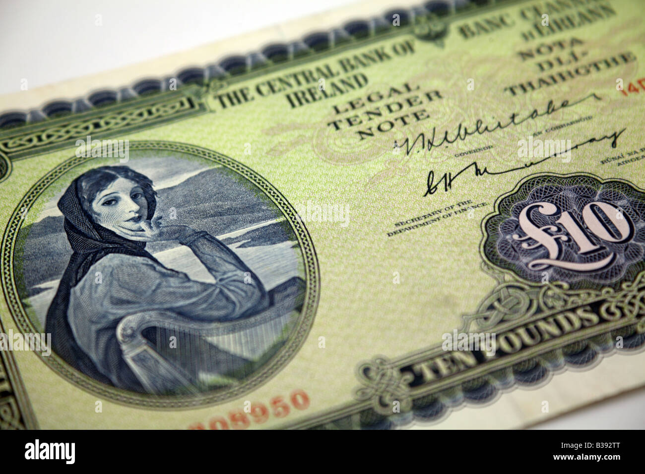 20 irish punt note hi-res stock photography and images - Alamy