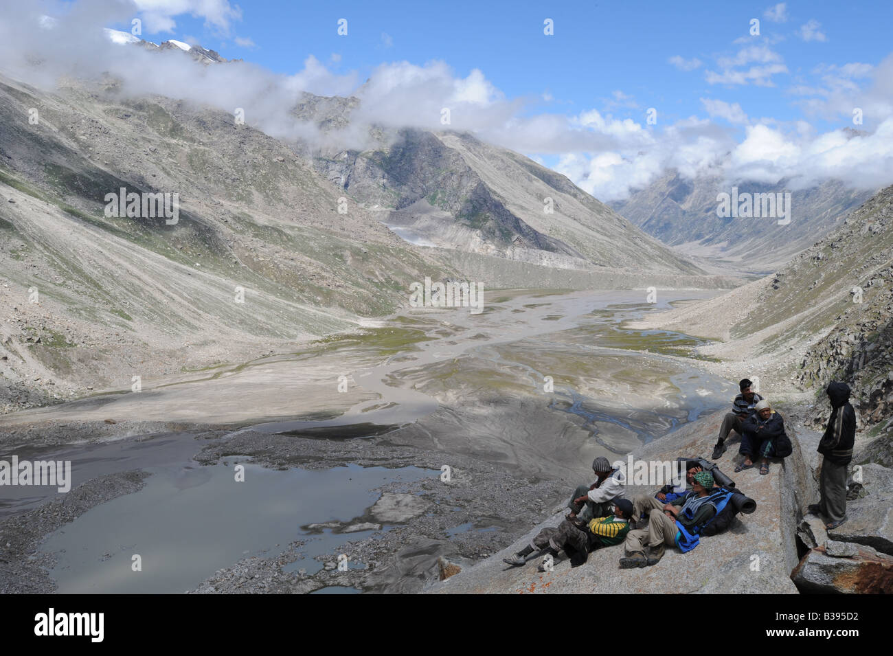Parbati dam hi-res stock photography and images - Alamy