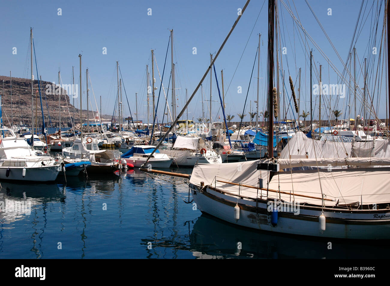 Spainsh port hi-res stock photography and images - Alamy