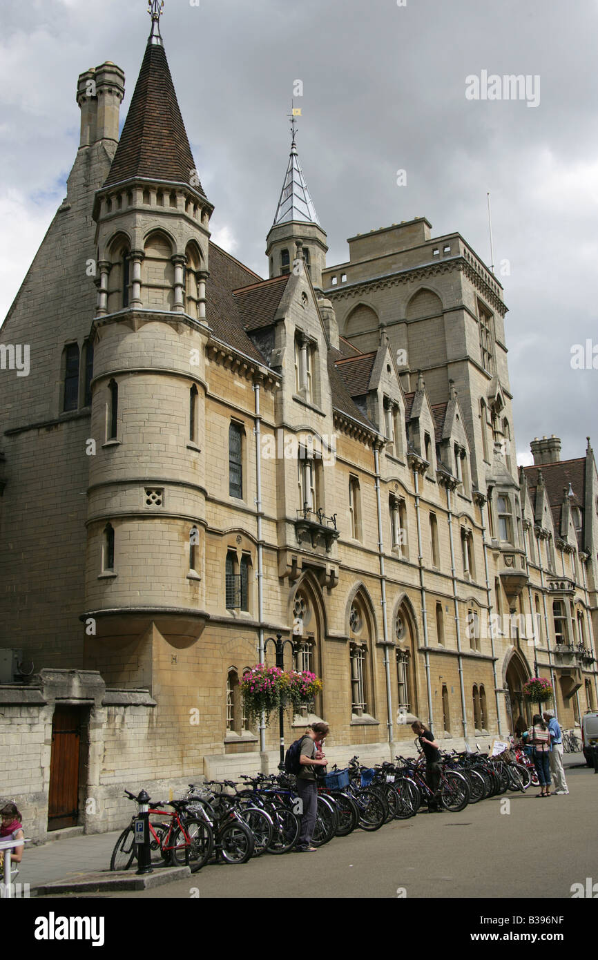 City of Oxford, England. View of Balliol College façade and main ...