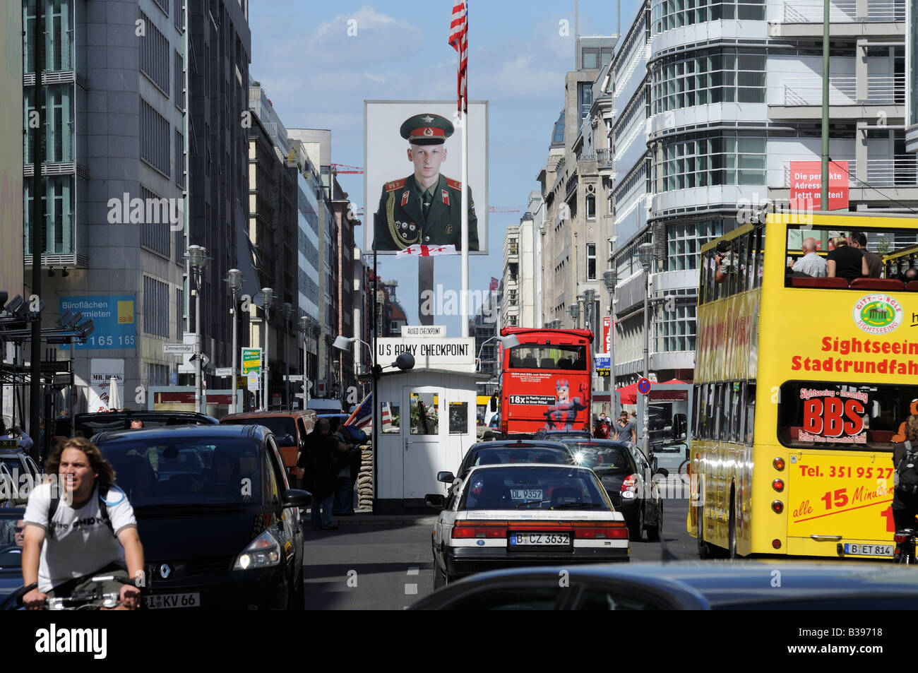 Checkpoint charlie symbol cold hi-res stock photography and images - Alamy