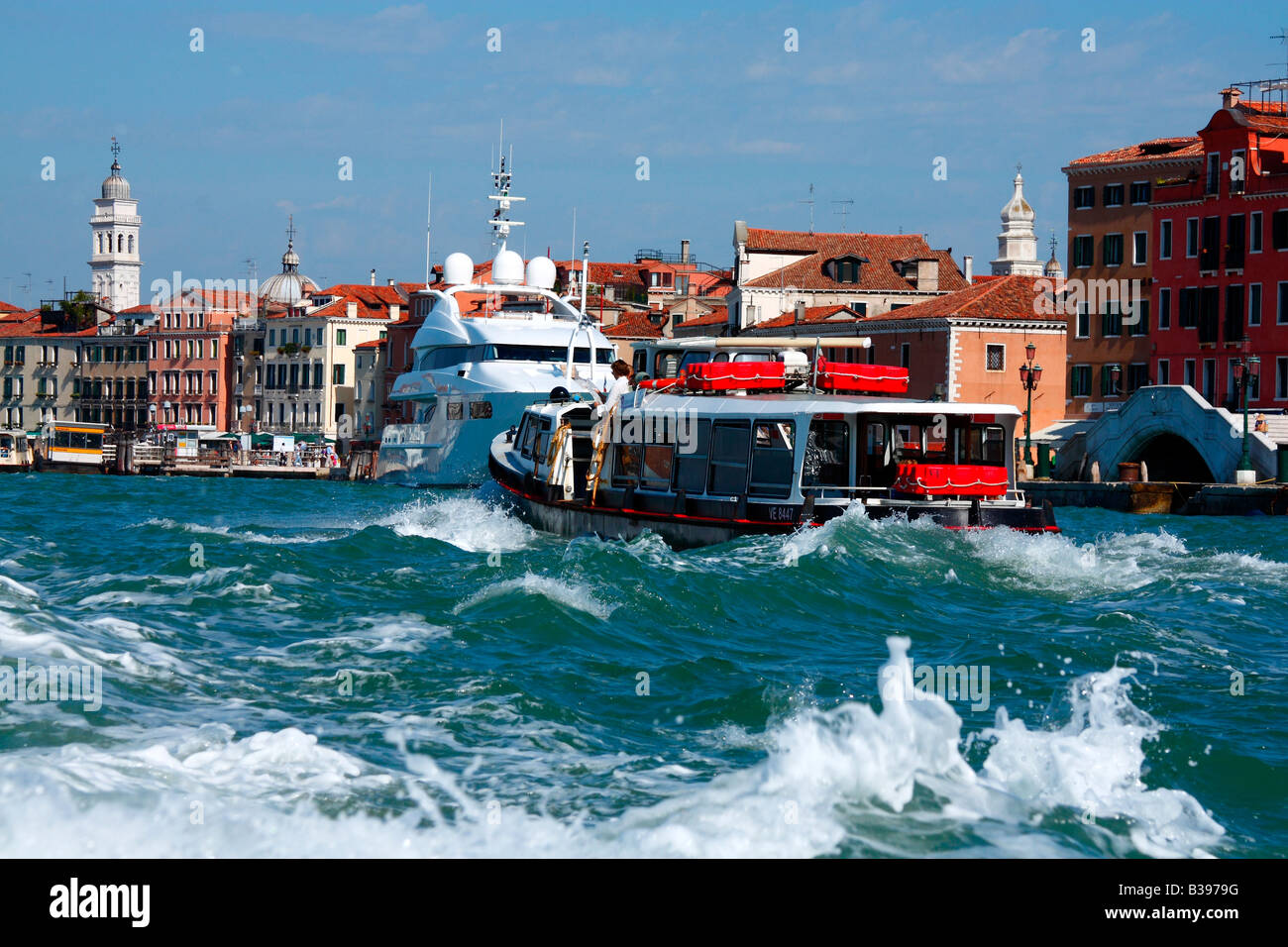 Grand channel hi-res stock photography and images - Alamy