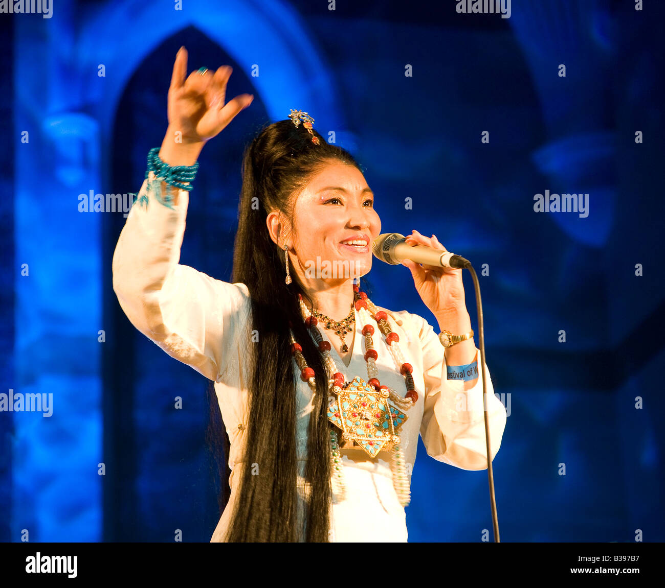 Lhamo hi-res stock photography and images - Alamy