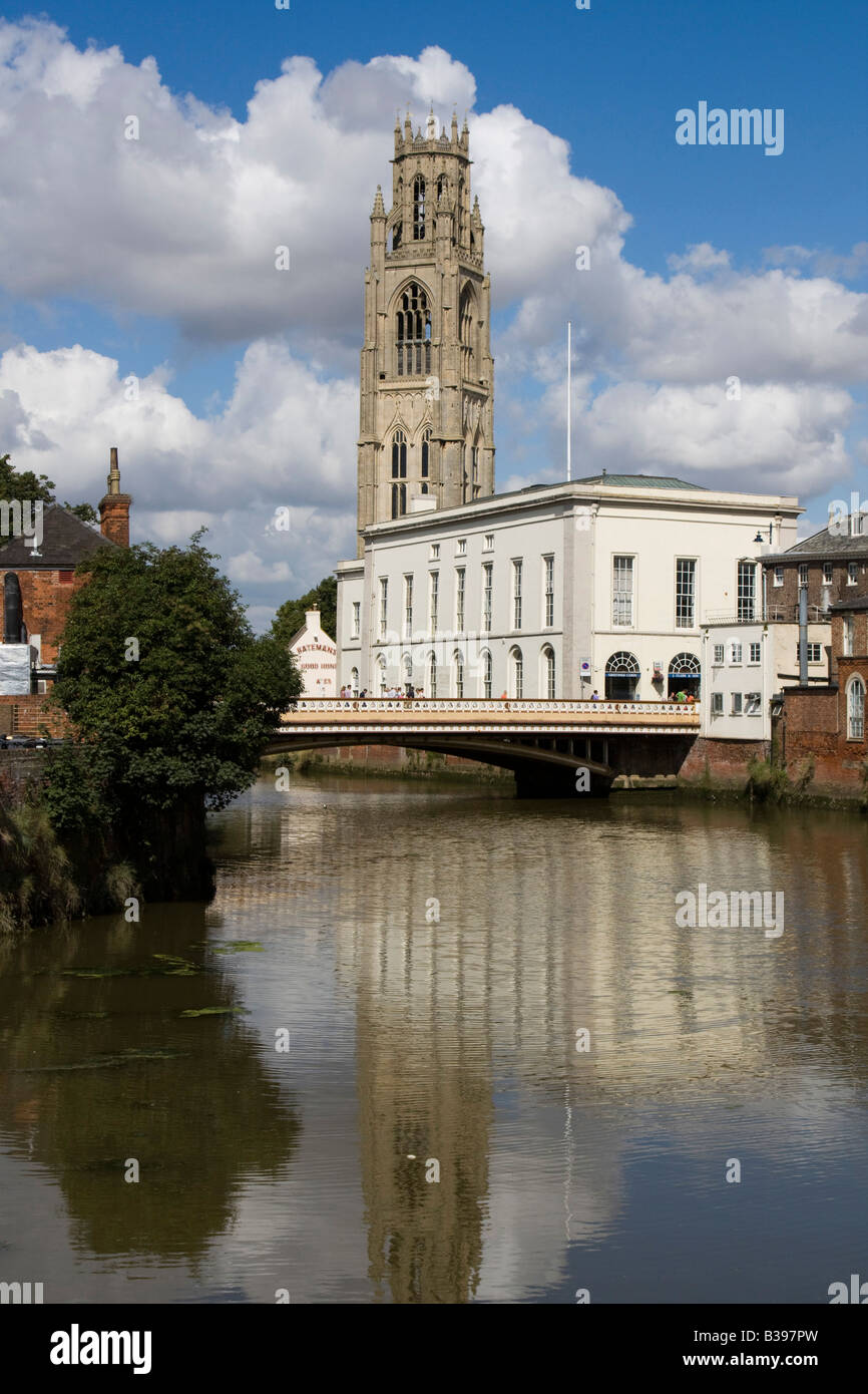 The Boston parish church, known popularly as The Stump, river witham in ...