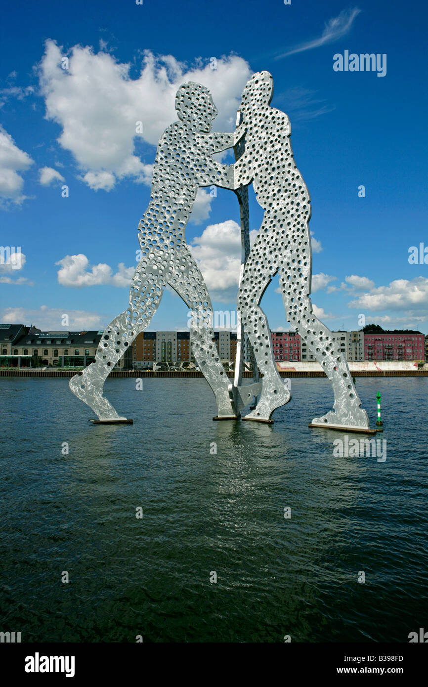 Deutschland, Berlin, Molecule Man, molecule man, sculpture by Borofsky ...