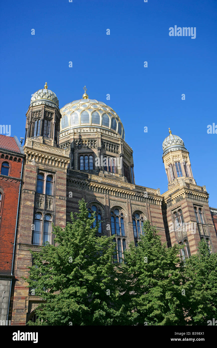 Neue synagogue berlin germany hi-res stock photography and images - Alamy