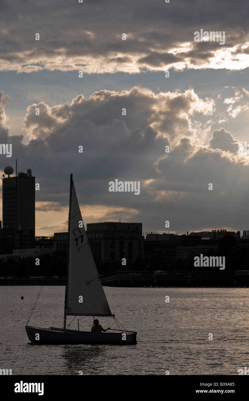 Sailing on charles river boston hi-res stock photography and images - Alamy