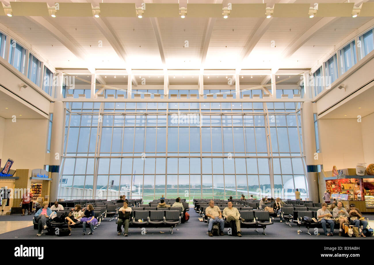 George bush intercontinental airport terminal hi-res stock photography ...